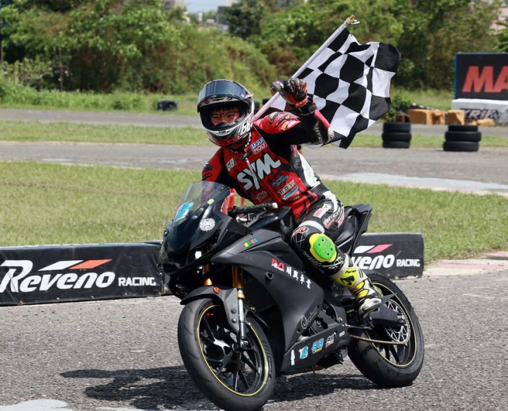 TSR》BIKE B、C組冠軍蔡永順、江逸星二連霸 日本美少女車手展現強大超越能力 - 麗台運動報